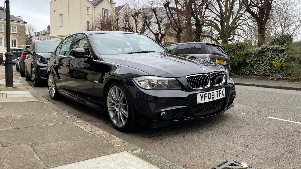 BMW E90 LCI 325i 2009 LOW MILEAGE (£8000) | The M3cutters